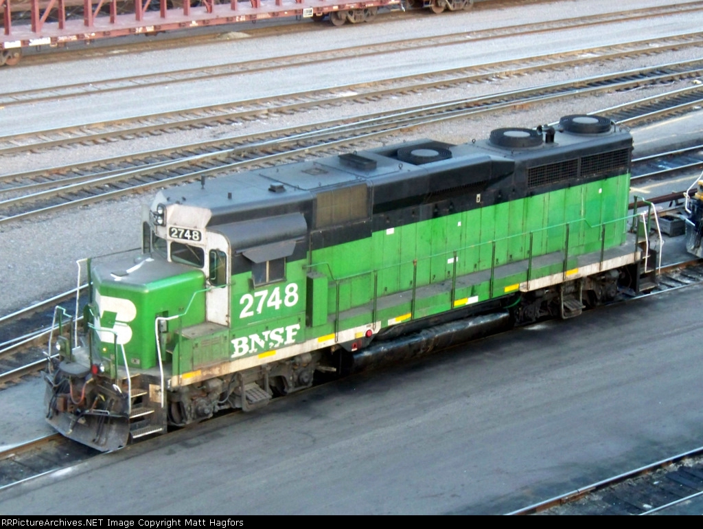 BNSF 2748